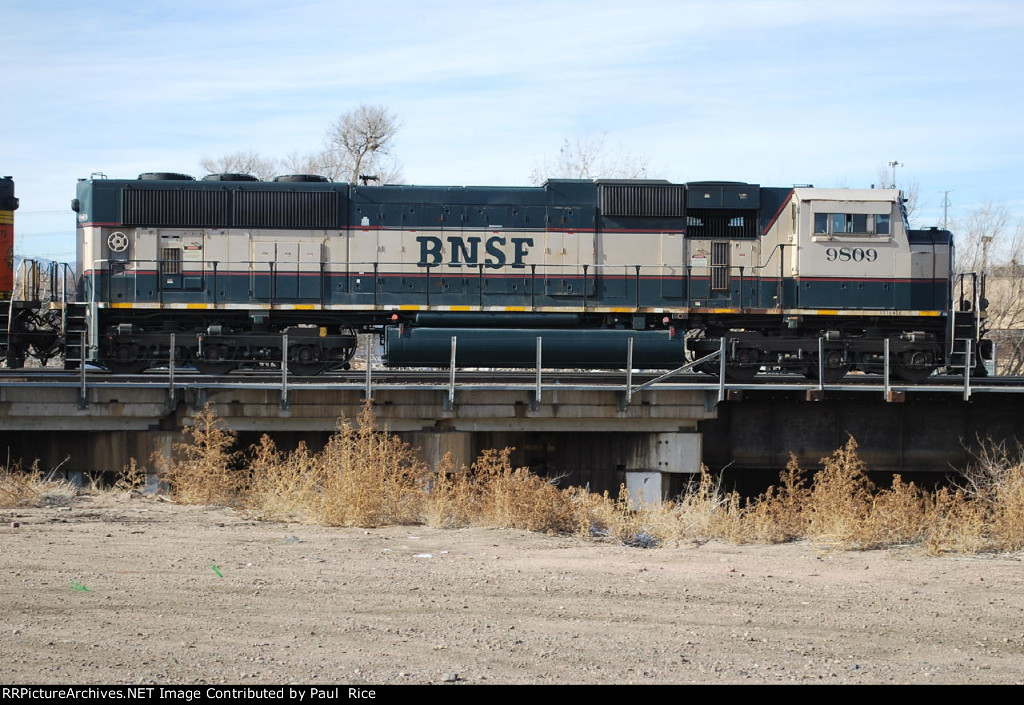 BNSF 9809